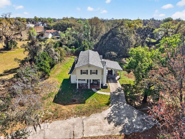 902 2 Houses Ln, Seffner, FL 33584 | MLS #TB8481 | Compass
