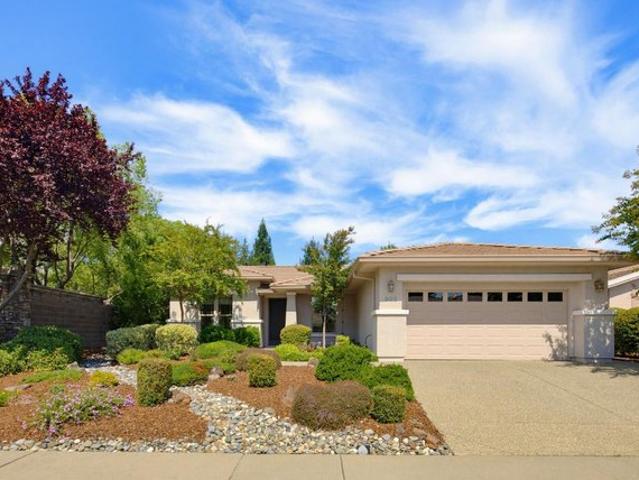 902 Coachman Ln, Lincoln, CA 95648