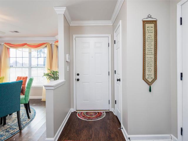 902 Corison Loop