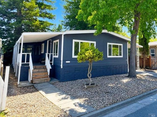 902 Corte Amarillo Rd, Rohnert Park, CA 94928