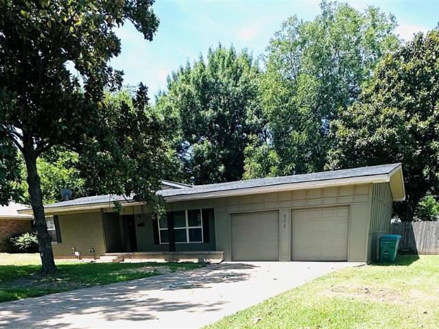 902 Crestview Drive