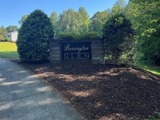 902 Barrington Dr NE, Lenoir, NC 28645