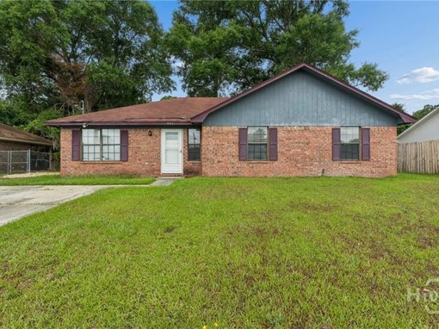 902 Black Willow Dr, Hinesville, GA 31313