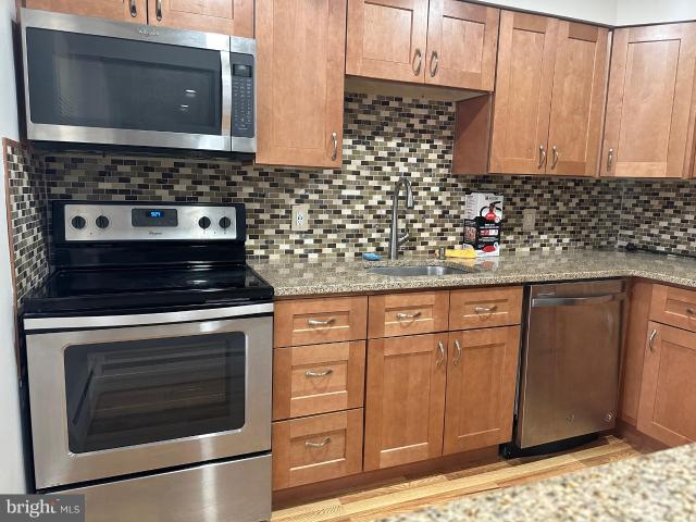 902 Garnet Dr, Burlington, NJ 08016 | MLS #NJBL2106 | Compass