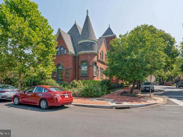 902 D St SE, Unit 1, Washington, DC 20003 | MLS #DCDC2233 | Compass
