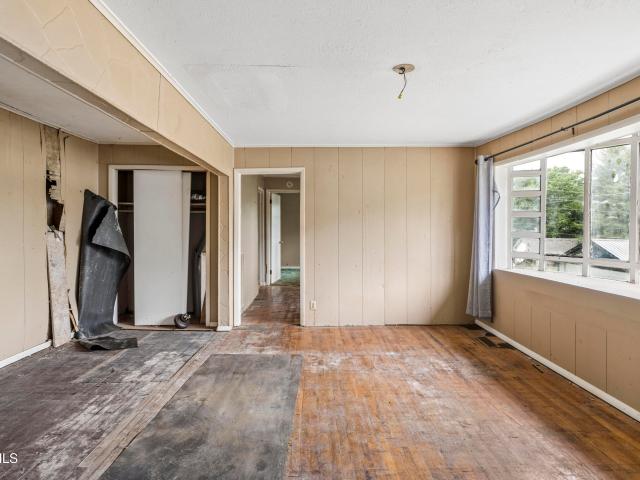 902 Diane Avenue