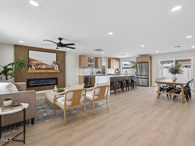 902 E 10th Pl, Mesa, AZ 85203