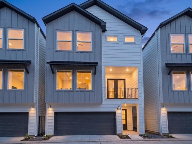 902 Kern St Unit B, Houston, TX 77009