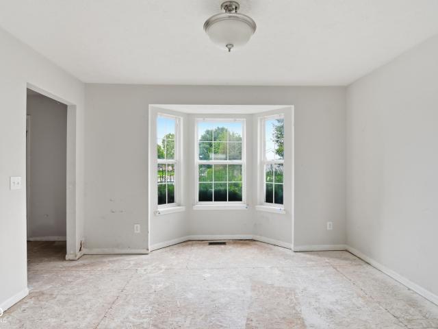 902 Hearthside Court
