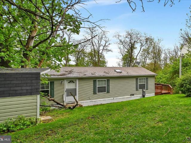 902 Ivy Lane