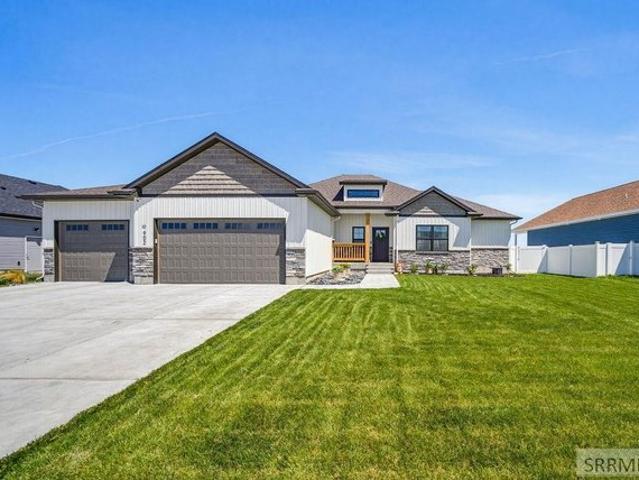902 Jack Ln, Idaho Falls, ID 83402