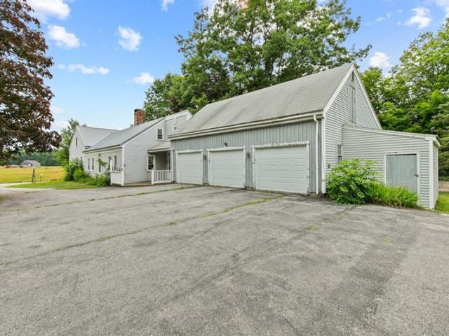 902 Long Plains Rd, Buxton, ME 04093