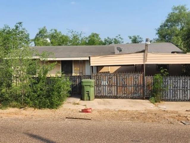 902 Laredo Ave, Laredo, TX 78076