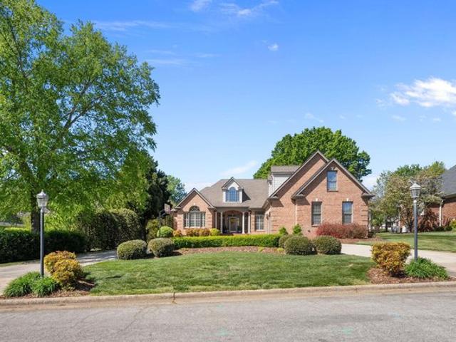 902 Mill Pointe Way, Elon, NC 27244