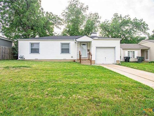 902 N 8th St, Temple, TX 76501