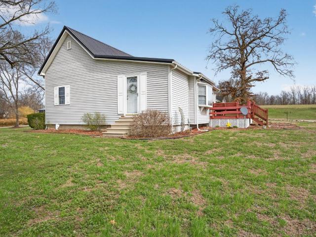 902 N 200 W Road