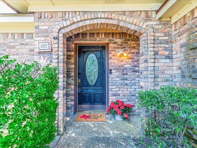 902 N Allen Heights Dr, Allen, TX 75002