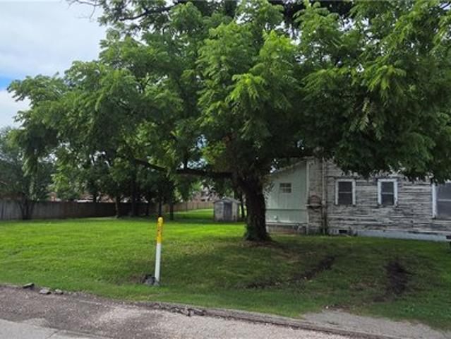 902 N Mount Olive St, Siloam Springs, AR 72761