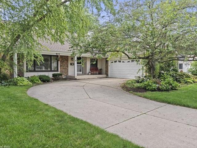 902 N Rohlwing Rd, Palatine, IL 60074