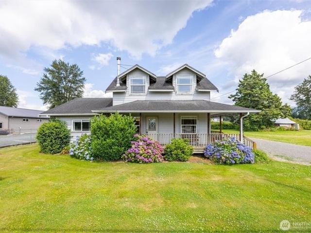 902 Nooksack Ave, Nooksack, WA 98276
