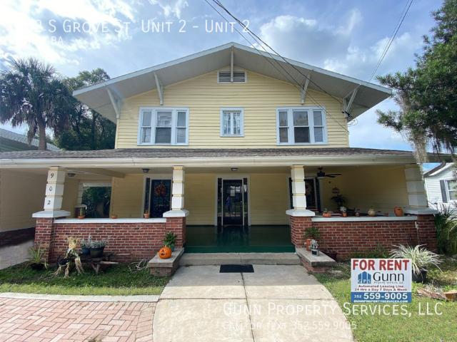 902 S Grove St Apartment 2nd floor