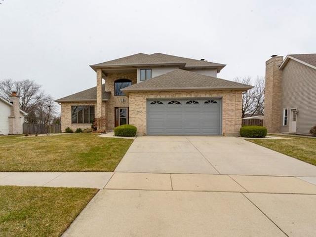 902 Somerset Dr, Carol Stream, IL 60188