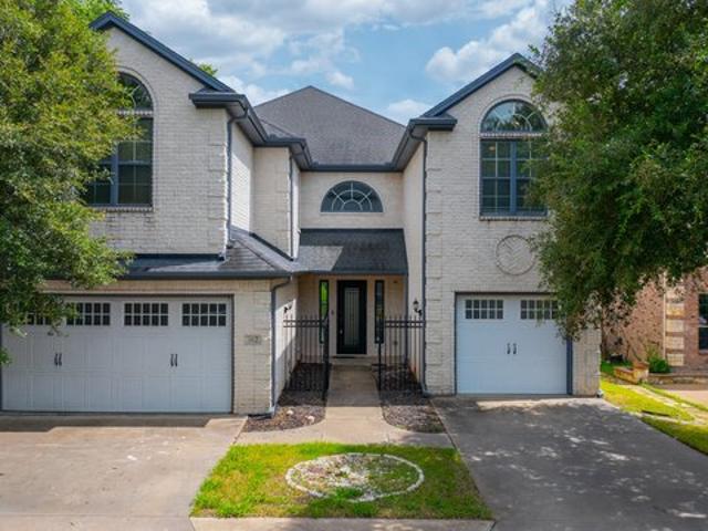 902 Saint George Pl, Desoto, TX 75115