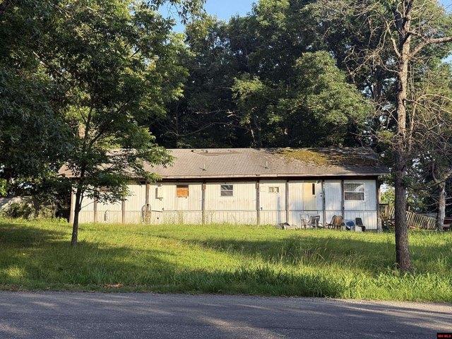 902 Shorecrest Dr, Bull Shoals, AR 72619