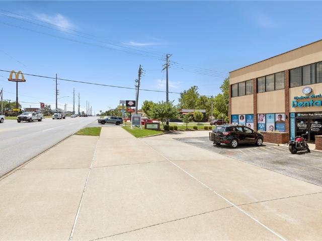 902 SW 2nd Street
