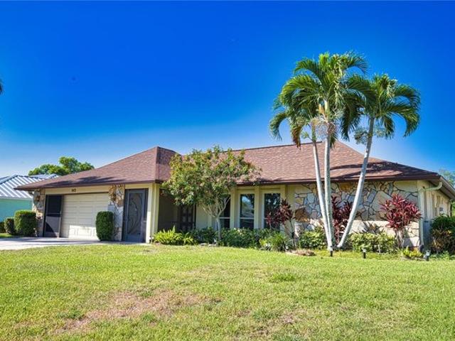 902 Pinehurst Ln, Venice, FL 34293