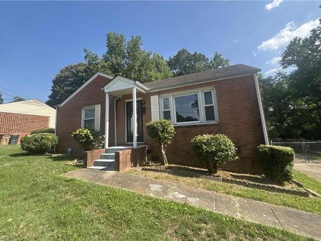 902 Ross Ave, Greensboro, NC 27406