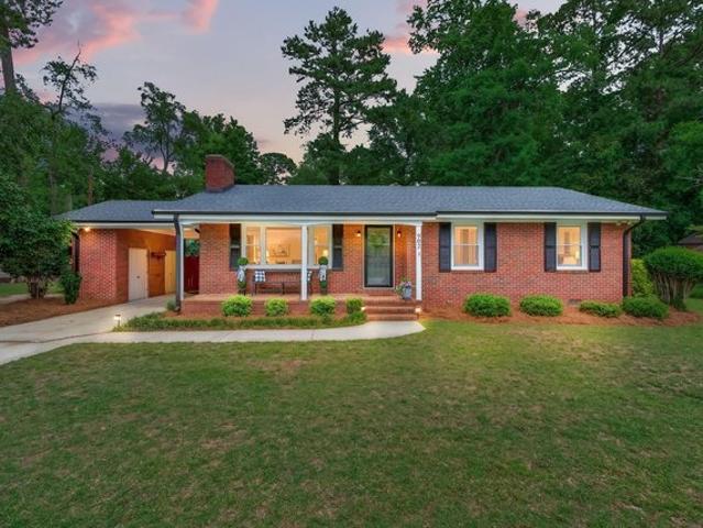 902 W Pearsall St, Dunn, NC 28334