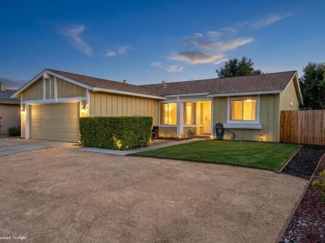 902 Whitney Ave, Suisun City, CA 94585