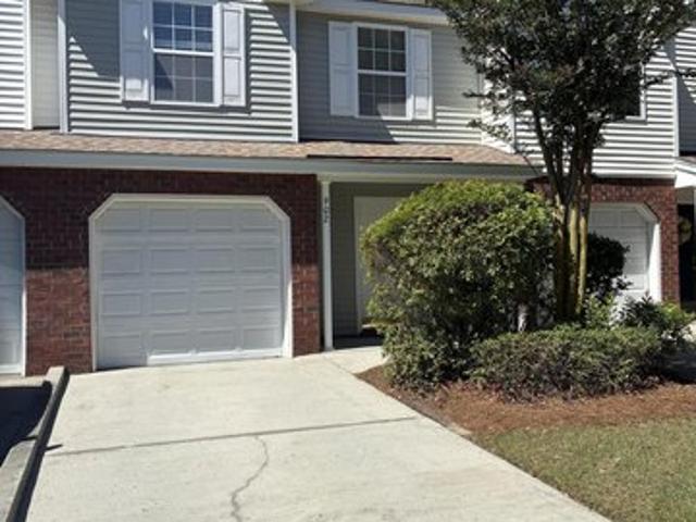902 Yellow Hawthorn Cir, Summerville, SC 29483
