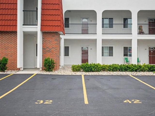 9035 Greenway Blvd, Saginaw, MI 48609