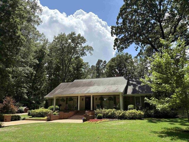 9035 Post Oak Ln, Unicorp Memphis, TN 38125