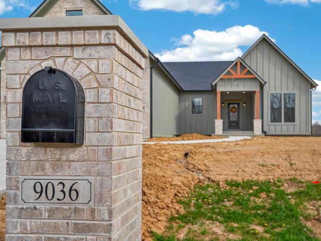 9036 E Gayle Drive