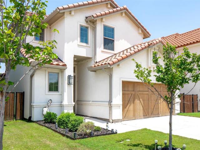 9036 Lakeside Drive