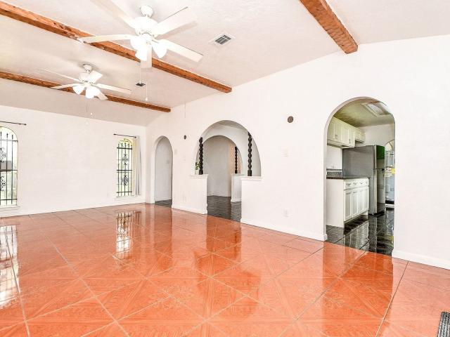 9037 Crestview Drive, Houston, US, TX