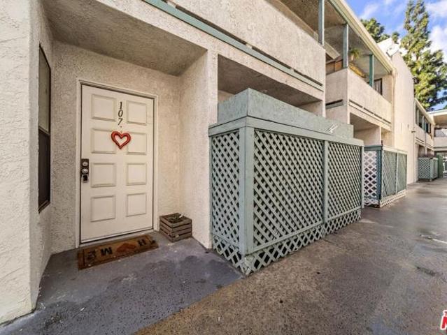 9038 Orion Ave #107, North Hills, CA 91343