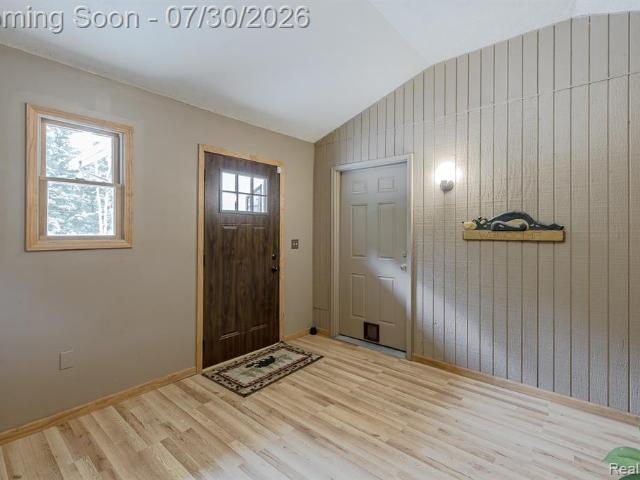 9038 Lahring Road
