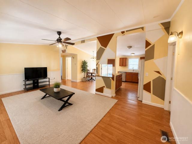 9039 Steele Creek Loop NE