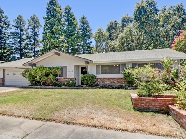 9030 El Oro Plaza Dr, Elk Grove, CA 95624