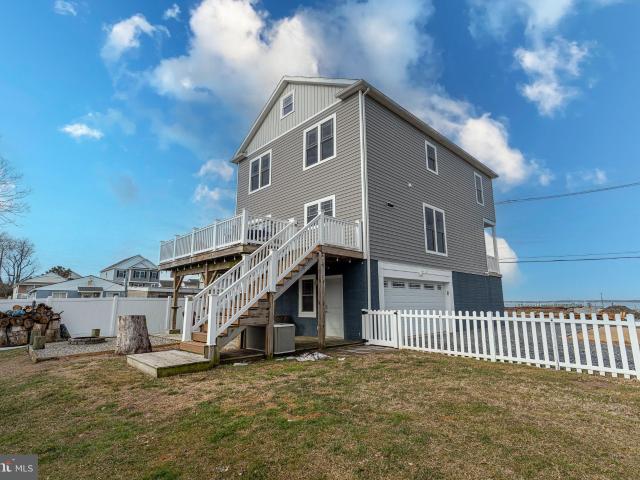 9031 Hinton Ave, Sparrows Point, MD 21219 | MLS #MDBC2165