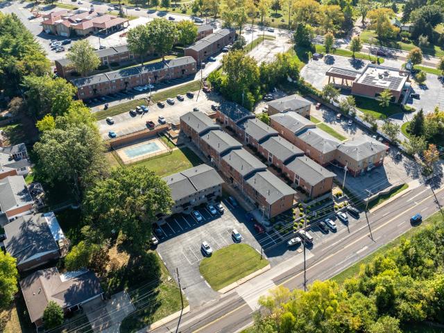 9032 Gravois View Ct