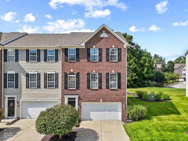 9032 Rider Dr, Fishers, IN 46038