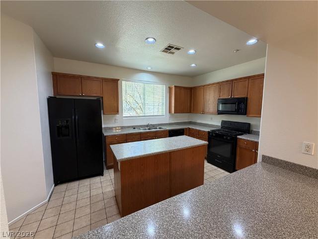 9033 Attractive Court