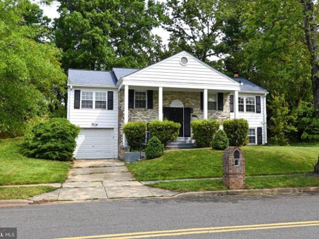 9033 Loughran Rd, Fort Washington, MD 20744
