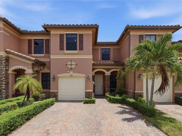 9033 W 33rd Ave, Hialeah, FL 33018