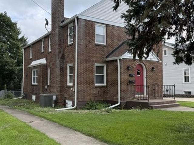 903 905 S Park Blvd, Freeport, IL 61032
